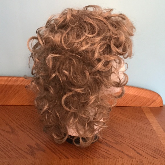 Eva Gabor | Other | Eva Gabor Dark Blonde Wig | Poshmark
